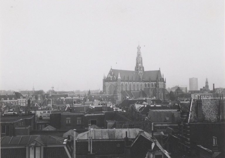 De archivaresse van Haarlem - ONH.nl