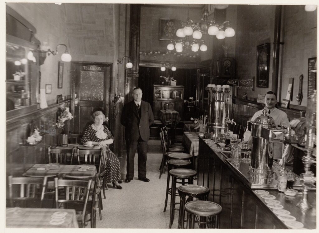 Damesorkesten en ander cafévermaak anno 1900 - ONH