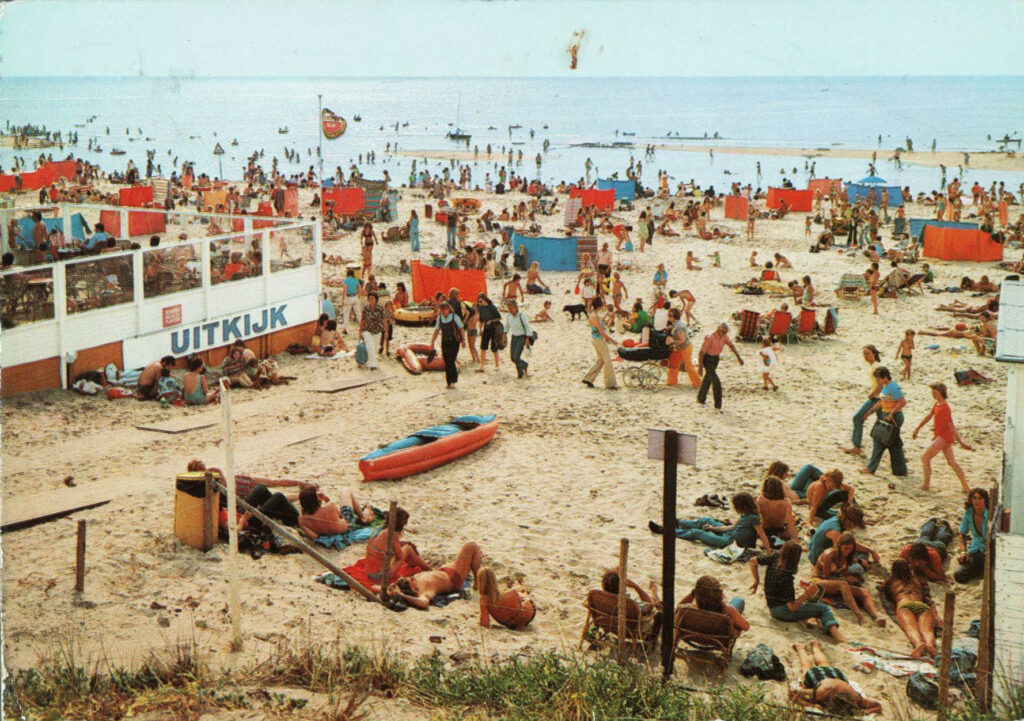Van een verraderlijke zee, volle stranden en weglopende kleuters - ONH